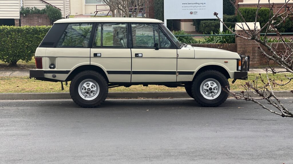 1984 Land Rover Range Rover - Beige - P.V.A
